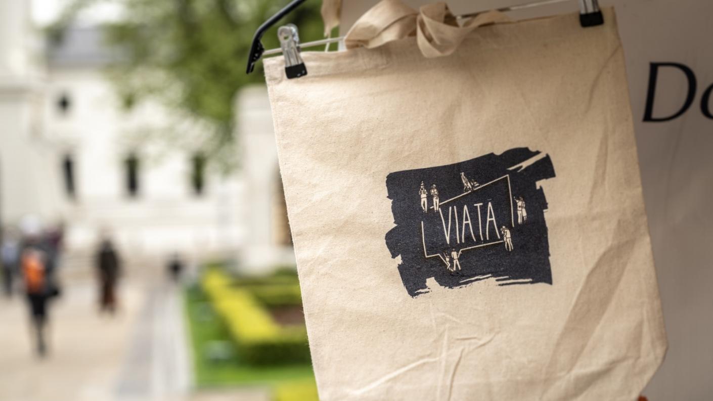 Donează pentru Centrul Maternal „Sfânta Emilia” | Departamentul Pro ...